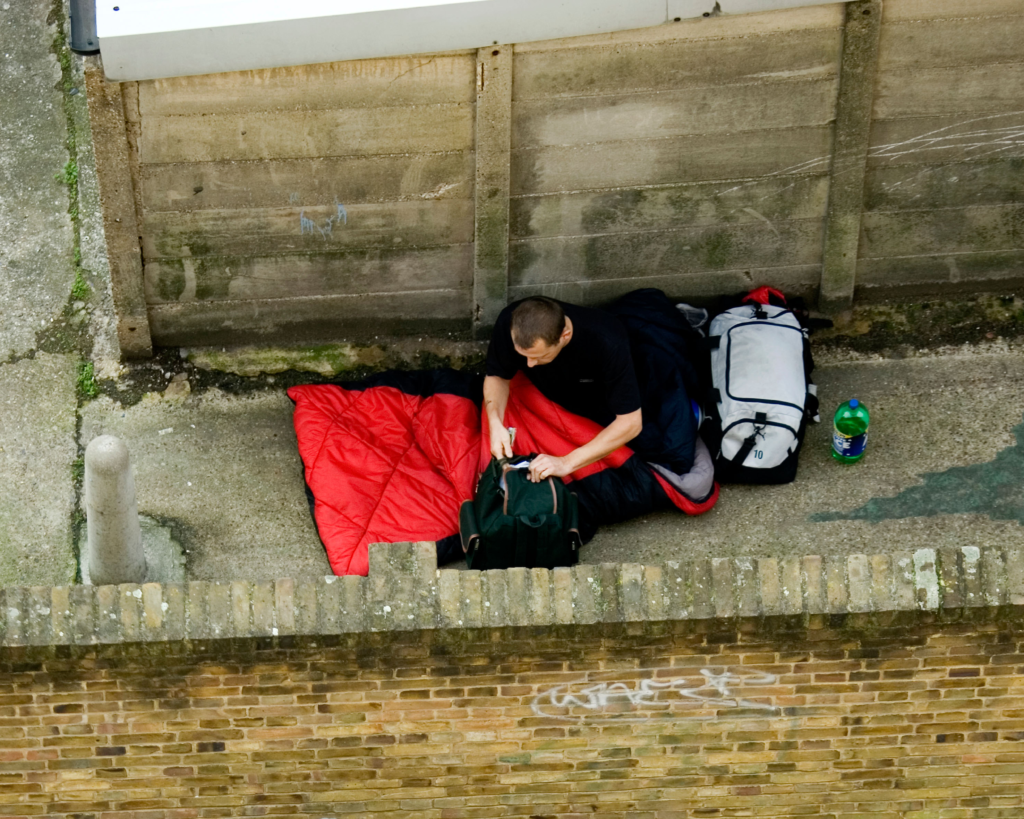 How the Home Office is turning homeless workers into border guards ...